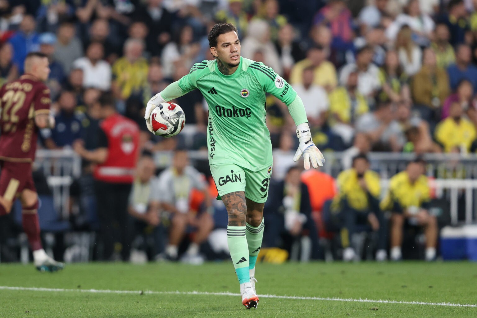 Transfer-Coup: Éderson wechselt zu Fenerbahçe – Galatasaray geschlagen ...